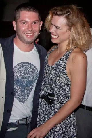 Josh Bell iyo Billie Piper