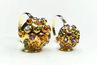 Modrwyau vintage multigem Knightsbridge Rocks London Sputnik mewn aur 1250 knightsbridgerocks.com