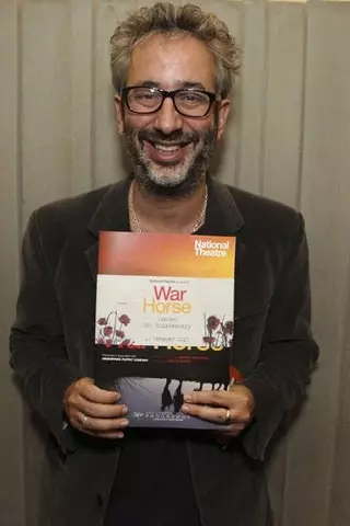 លោក David Baddiel