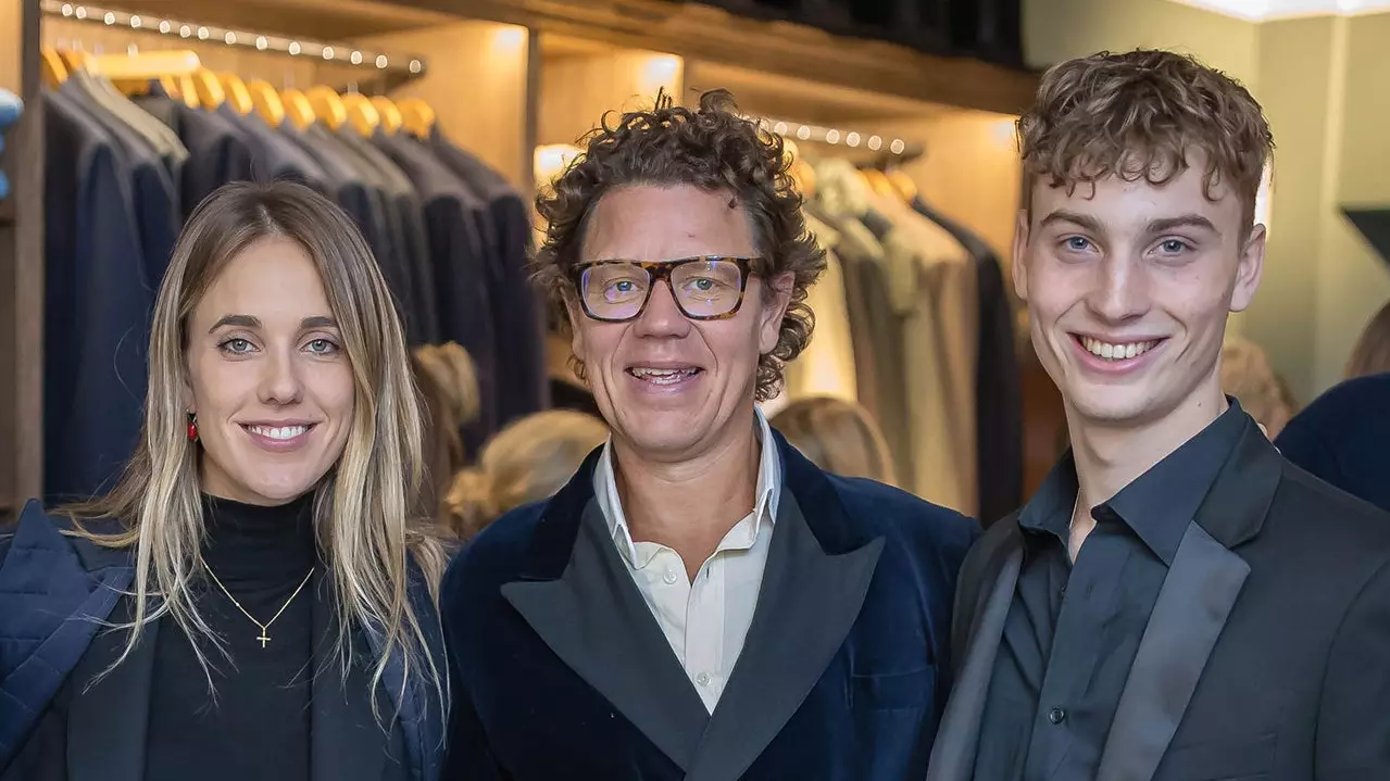 De best geklede heren van Groot-Brittannië wonen de opening van de nieuwe Mayfair-winkel van Oliver Brown bij