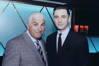 Reg Traviss a Mitch Winehouse