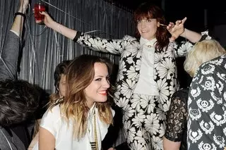 Caroline Flack dhe Florence Welch