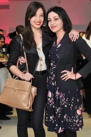 Daisy Lowe kaj Pearl Lowe