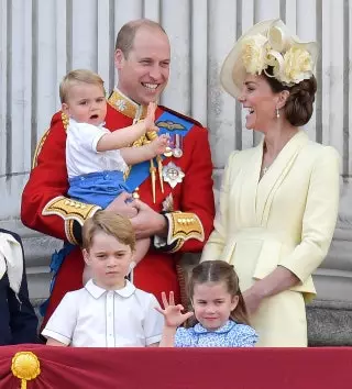 El príncep Lluís, el príncep Jordi, el duc de Cambridge, la princesa Charlotte i la duquessa de Cambridge