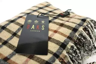 Daks scarf