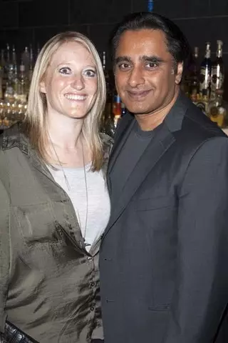 Lia Divirgilio och Sanjeev Bhaskar