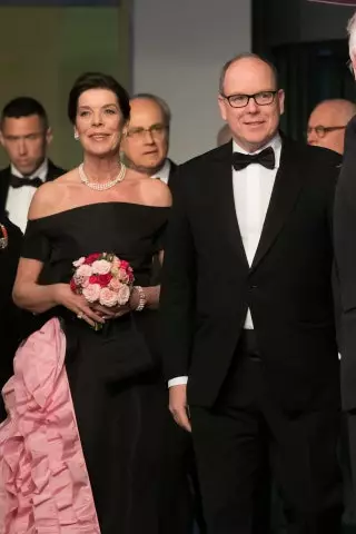 UPrincess Caroline waseHanover kanye nePrince Albert II yaseMonaco