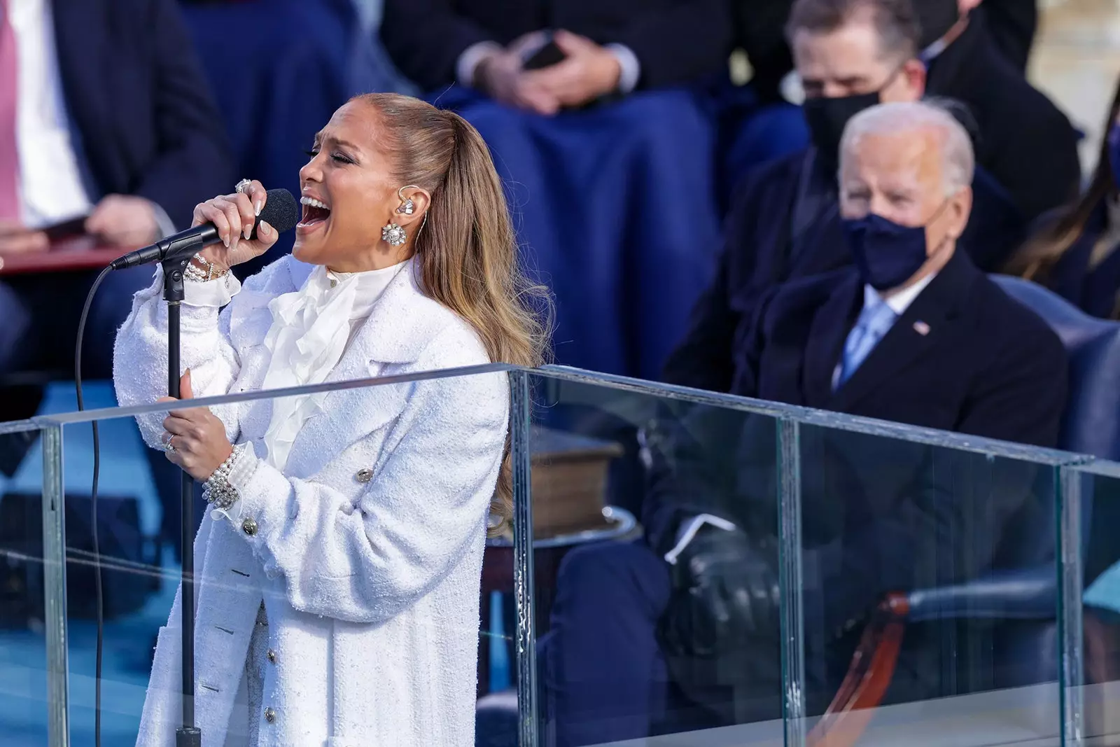 Jennifer Lopez nanao fampisehoana tamin'ny fanokanana an'i Joe Biden