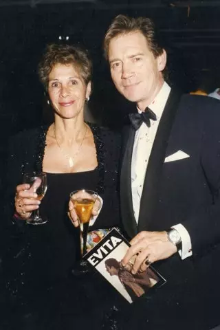 Mme Anthony Andrews le Anthony Andrews