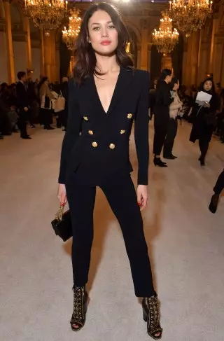 Olga Kurylenko ຢູ່ Balmain AW18