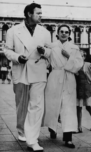 Orson Welles en Lea Padovani op 'n besigtigingstoer na die rolprentfees in Venesië 23 Augustus 1948